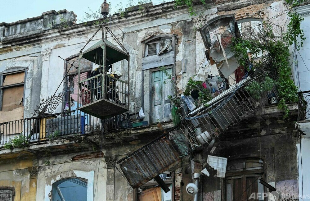 集合住宅が崩壊、消防隊員1人死亡 キューバ 写真18枚 国際ニュース：AFPBB News