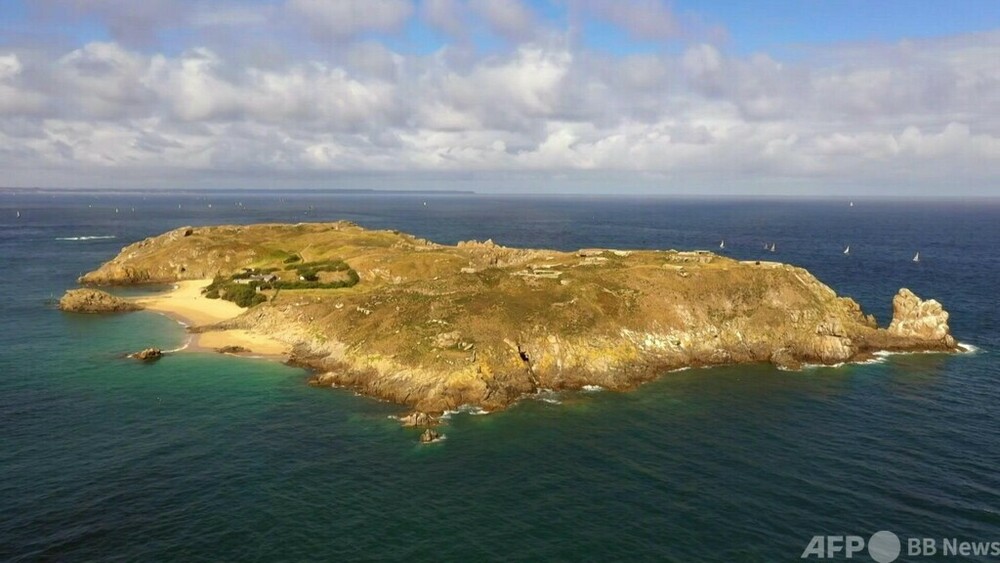 動画：楽園に生まれ変わった不発弾の島 仏セザンブレ島 写真1枚 国際ニュース：AFPBB News