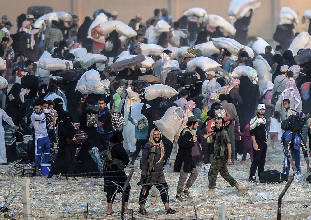 【AFP記者コラム】トルコ国境に押し寄せるシリア難民の波 写真13枚 国際ニュース：AFPBB News