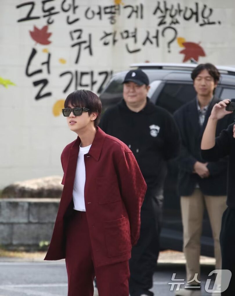 韓流トップスター、BTSジンの伝統酒「IGIN」…コンビニGS25で蒸留酒も単独販売へ 写真枚 国際ニュース：AFPBB News