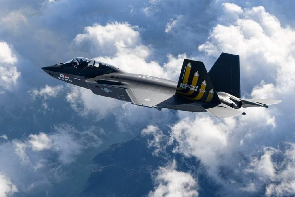 韓国型戦闘機KF-21、初期量産完了に向け前進 写真枚 国際ニュース：AFPBB News