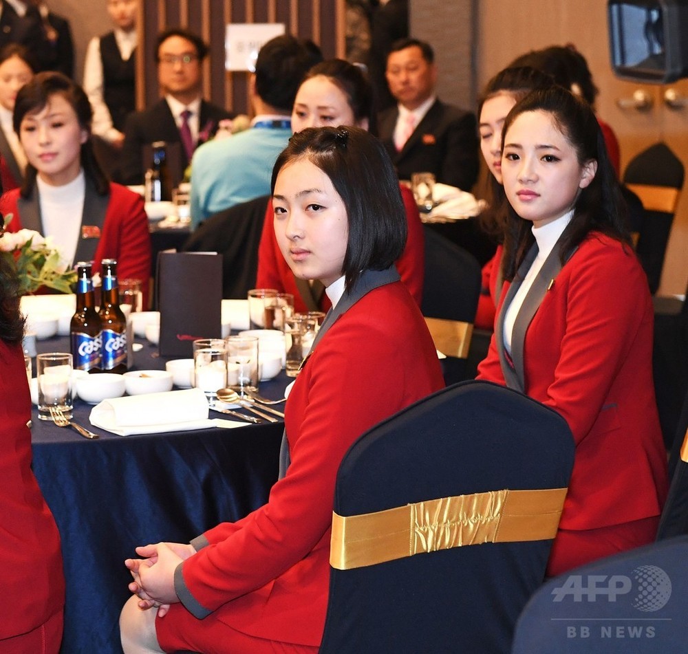 「言いたくはないけどやっぱりかわいい」、北朝鮮「美女応援団」注目の的に 韓国 写真12枚 国際ニュース:afpbb News