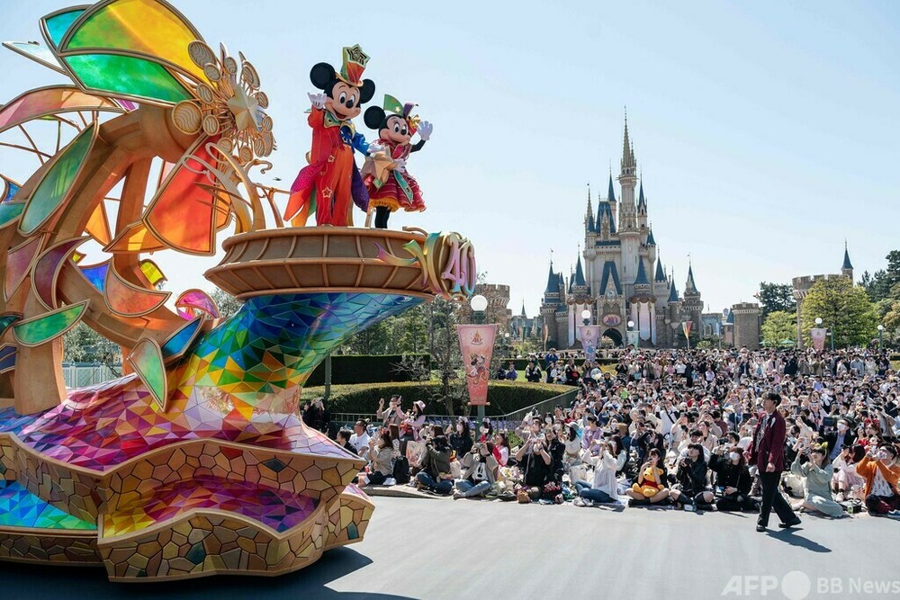 Tokyo Disneyland introduces new parade to mark 40th anniversary 写真15枚 ...