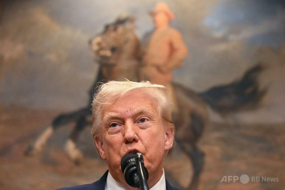 トランプ氏、関税措置の大統領令に署名 写真3枚 国際ニュース：AFPBB News