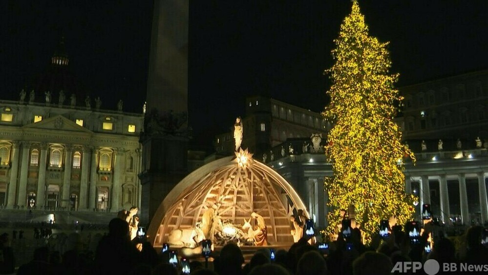 動画：バチカンのクリスマスツリー点灯 写真1枚 国際ニュース：afpbb News 