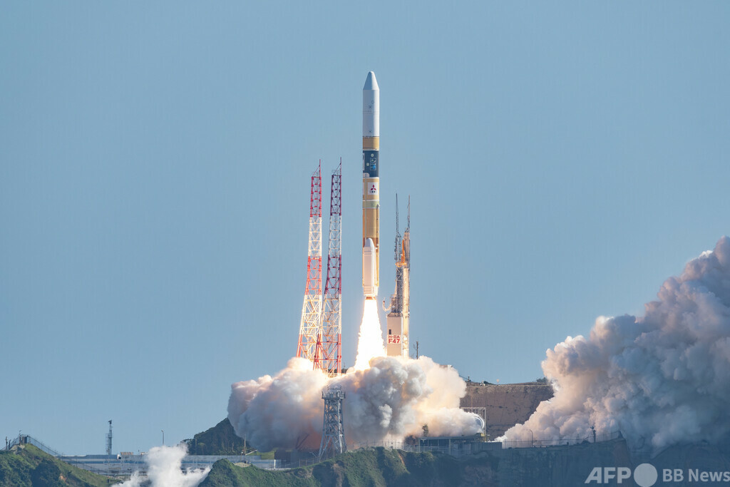 Japan sets third launch attempt of next-gen rocket for February 写真1枚 国際 ...