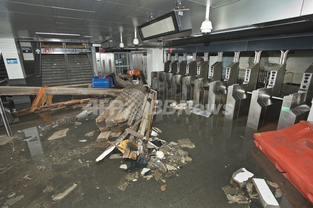 Ny地下鉄の被害深刻、全面復旧めど立たず 天井まで浸水も 写真1枚 国際ニュース：afpbb News