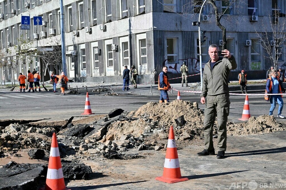 キーウで「ロシアのロケット弾撃墜」 市長 写真5枚 国際ニュース：AFPBB News