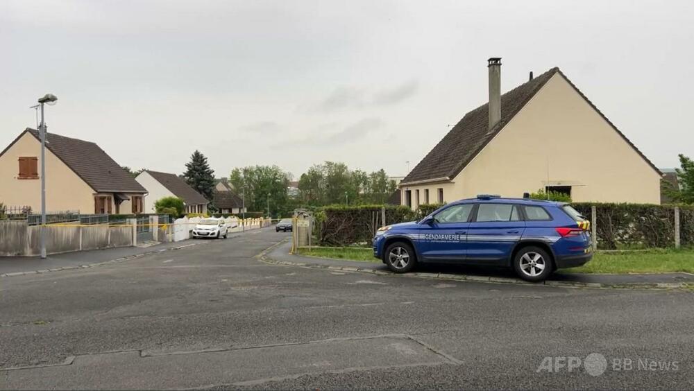 14歳女子中学生が登校中に刺されて死亡 フランス 写真1枚 国際ニュース：AFPBB News