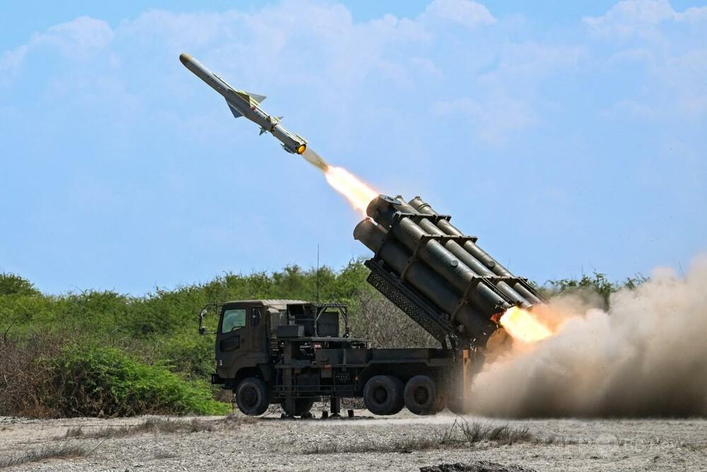 自衛隊、比で開催の合同演習で実弾発射訓練 中国「再軍備」と批判 写真5枚 国際ニュース：AFPBB News
