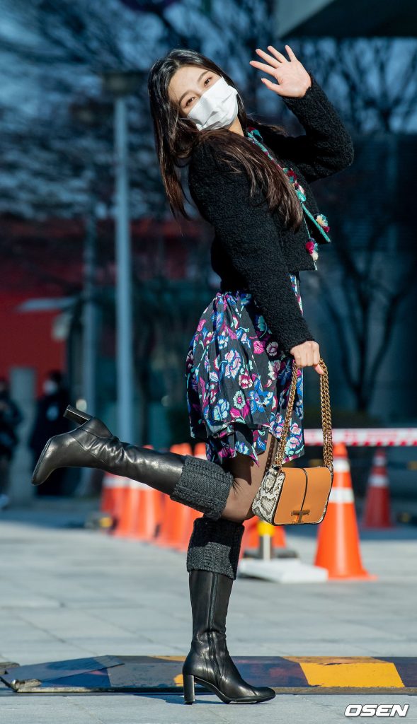 [★フォト] Red Velvet ジョイ、愛らしい笑顔とポーズ – KOREA WAVE 写真枚 国際ニュース：AFPBB News