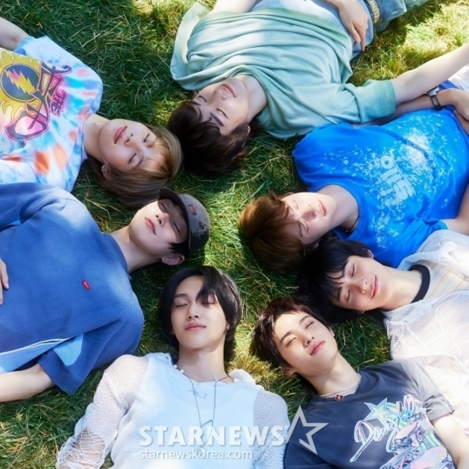 RIIZE、デビューシングルアルバム「Get A Guitar」発売…モンスター新人の飛翔 写真枚 国際ニュース：AFPBB News