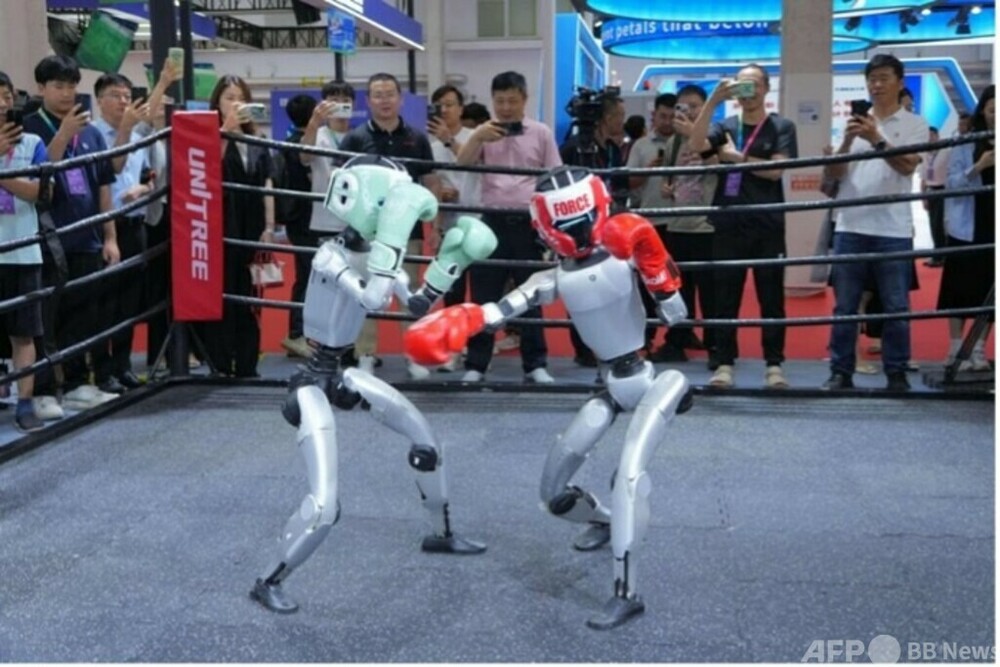 「2025世界ロボット大会」で見るロボットの新たな能力・中国 写真3枚 国際ニュース：AFPBB News