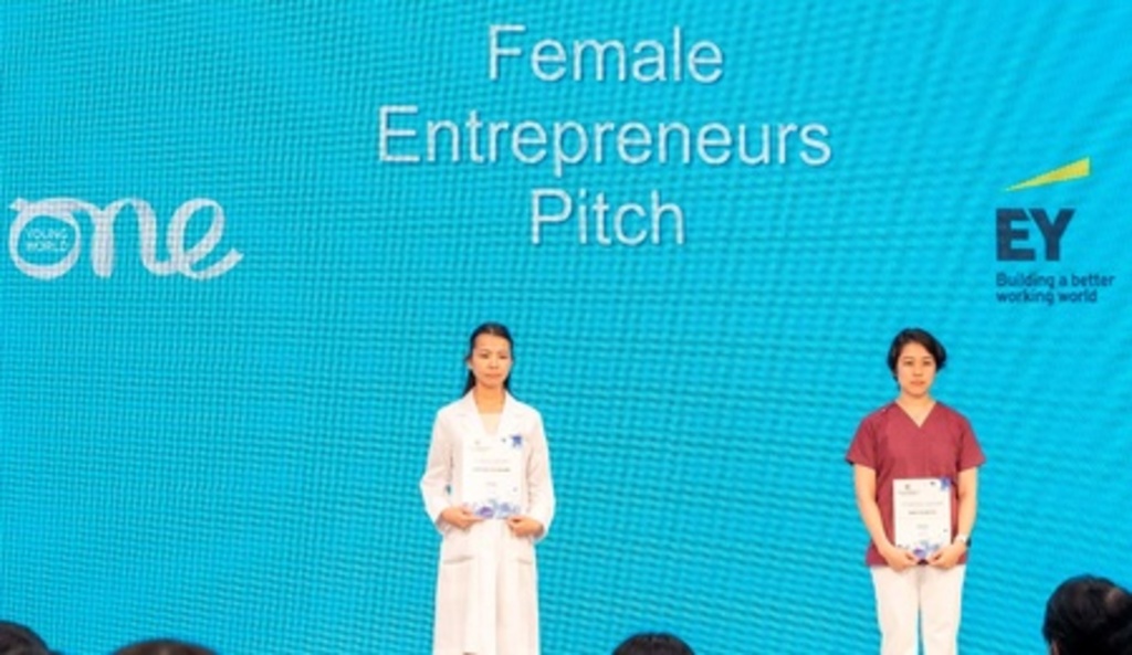 One Young World Manchester Summit 2022の受賞者発表 写真1枚 国際ニュース：AFPBB News