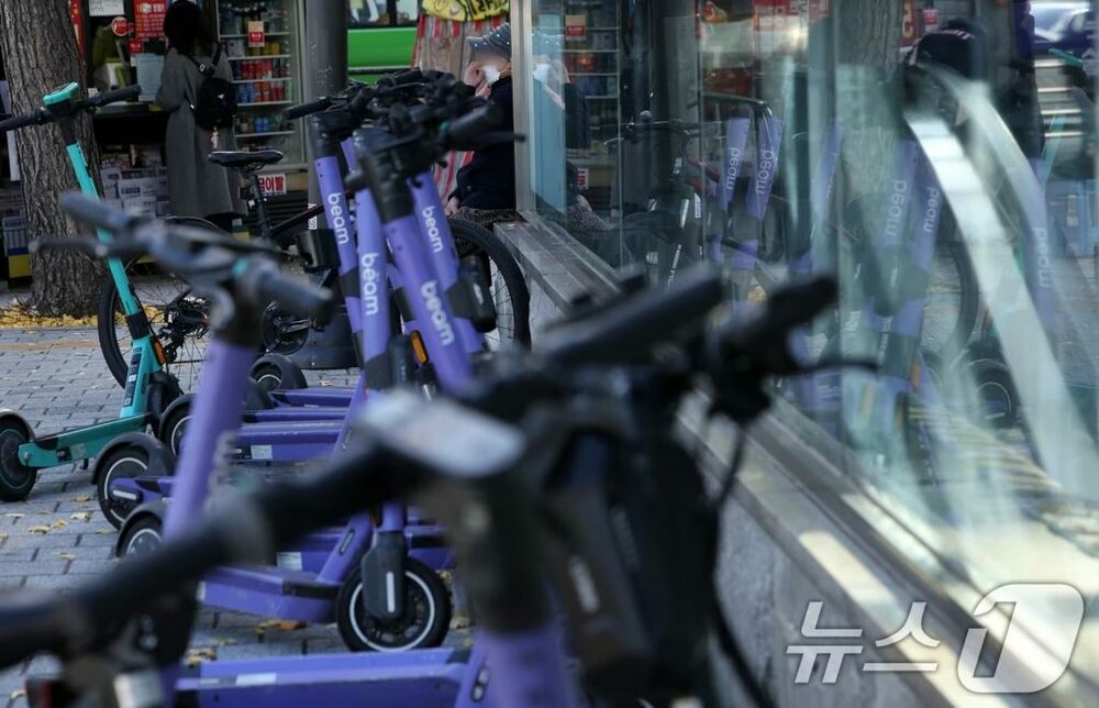 韓国で電動キックボード・電動自転車の事故、7年で20倍増…バラバラな規制に“安全不感症”懸念 写真枚 国際ニュース：AFPBB News