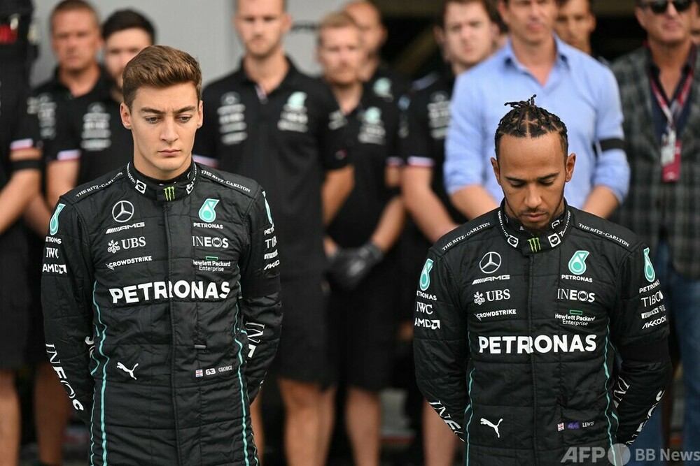 F1ドライバーが英女王に黙とうささげる イタリアGP 写真3枚 国際ニュース：AFPBB News