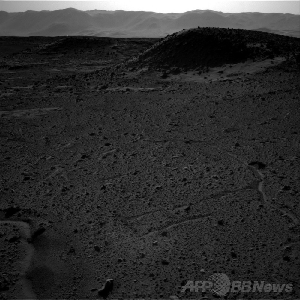 火星に「謎の光」、NASAは宇宙人説を否定 写真1枚 国際ニュース：AFPBB News