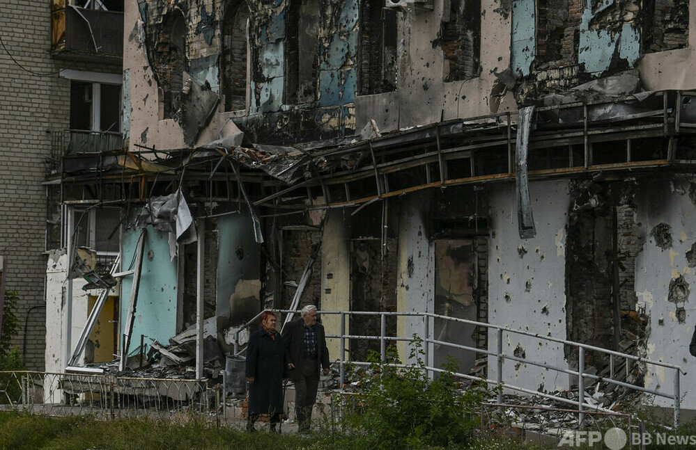 奪還した村で市民4人の遺体発見 拷問の痕も ウクライナ 写真4枚 国際ニュース:afpbb News