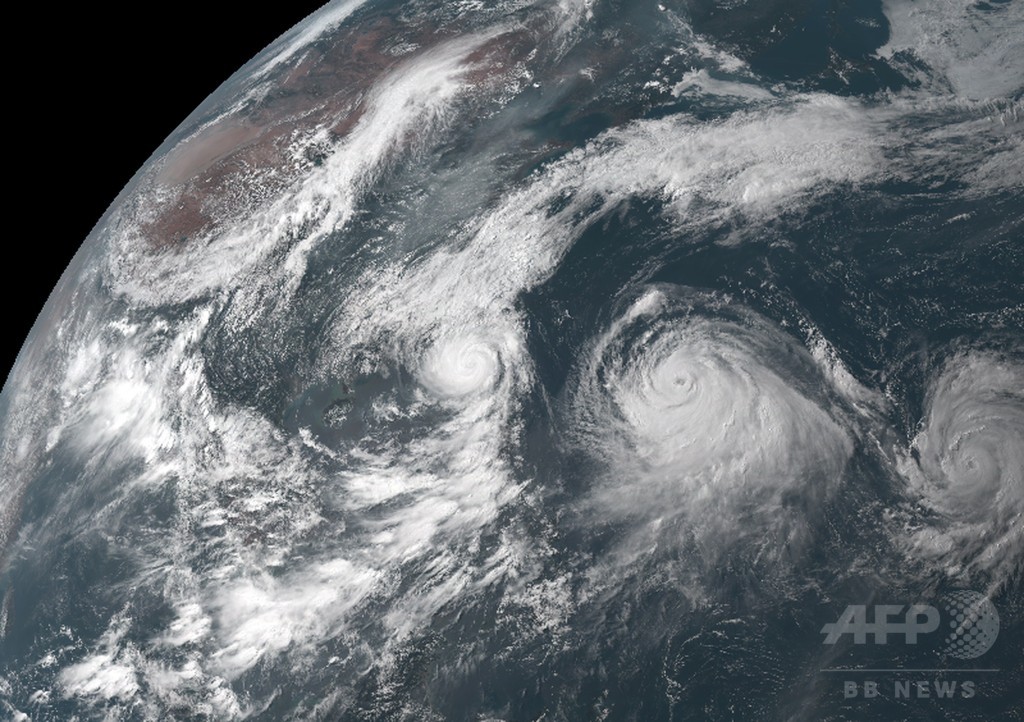ひまわり8号撮影の台風カラー画像、渦巻きくっきり 写真1枚 国際ニュース：AFPBB News