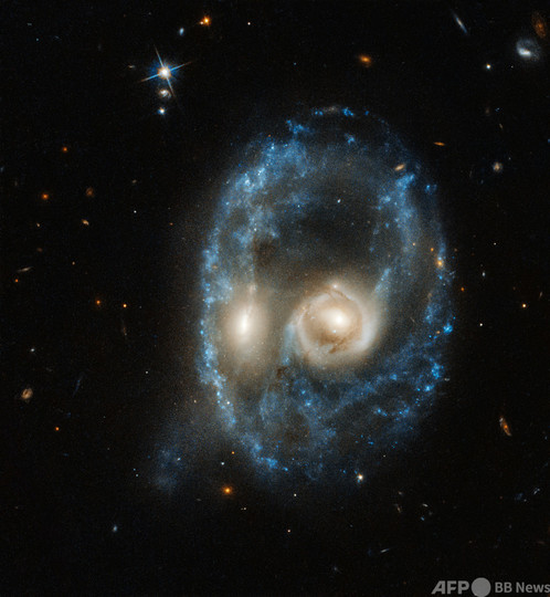 衝突・合体する銀河 言葉にならない美しさ : 宇宙船ポチョムキン