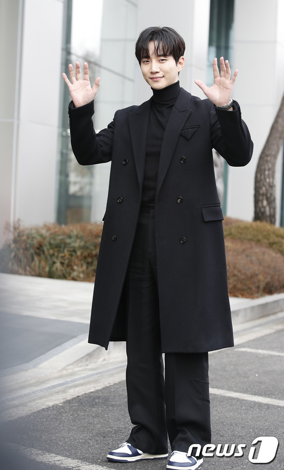 [★フォト] イ・ジュノ＆イ・セヨン、「MBC演技大賞」の大賞候補カップル – KOREA WAVE 写真枚 国際ニュース：AFPBB News