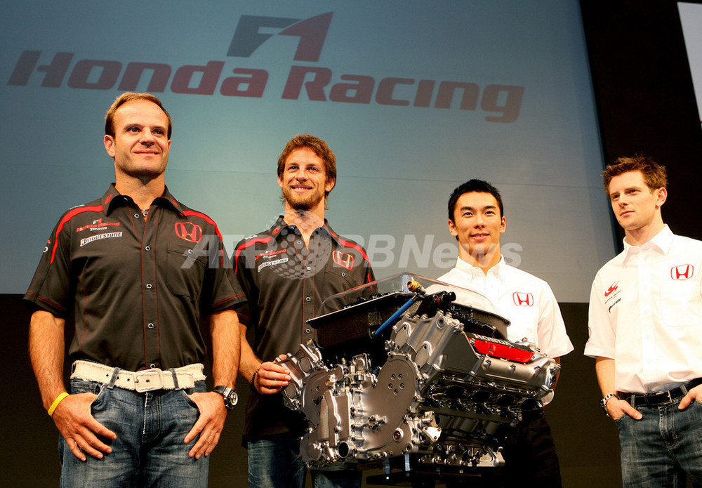 ＜07 F1＞オーストラリアGP開幕を控えホンダとスーパーアグリのドライバーが会見 - 東京 写真4枚 国際ニュース：AFPBB News