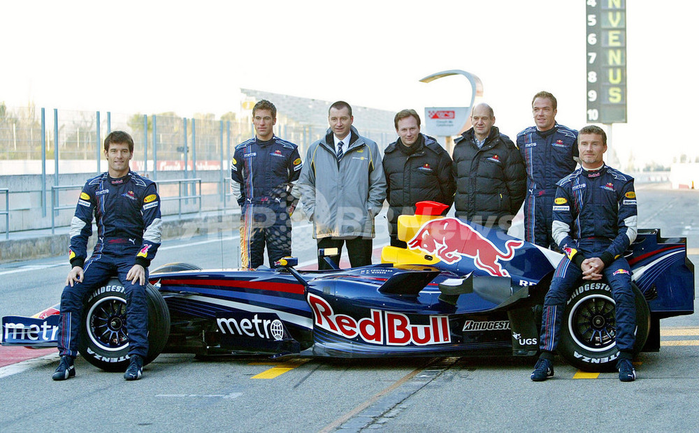 ＜07 F1＞レッドブル ニューマシン「RB3」を公開 - スペイン 写真1枚 国際ニュース：AFPBB News