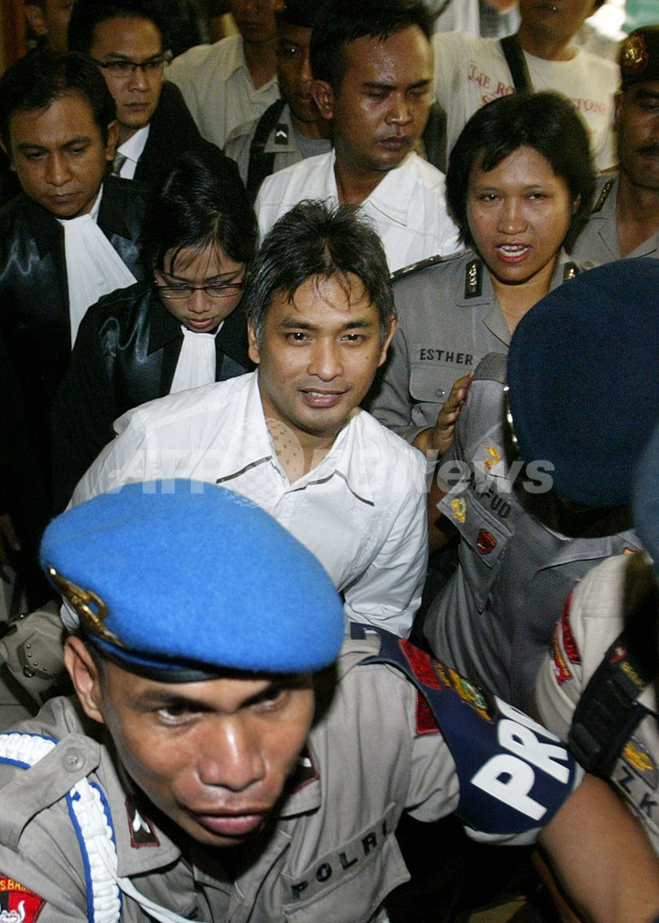 インドネシア版「プレイボーイ」誌裁判、裁判所が公訴を棄却 - インドネシア 写真2枚 国際ニュース：AFPBB News