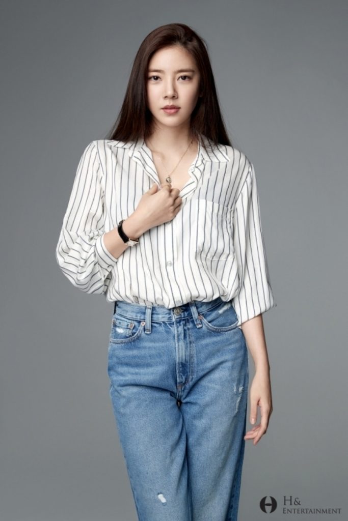 ソン・ダムビ、所属事務所H&エンターテインメントと再契約 – KOREA WAVE 写真枚 国際ニュース：AFPBB News