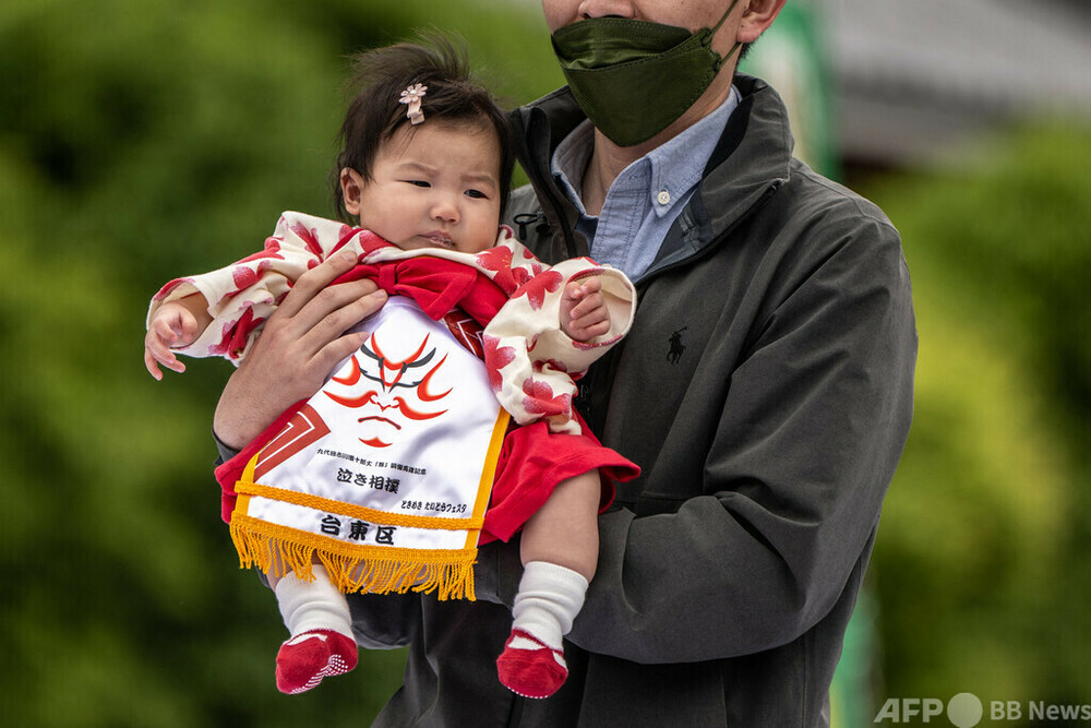 Japan births hit new record low 写真1枚 国際ニュース：AFPBB News