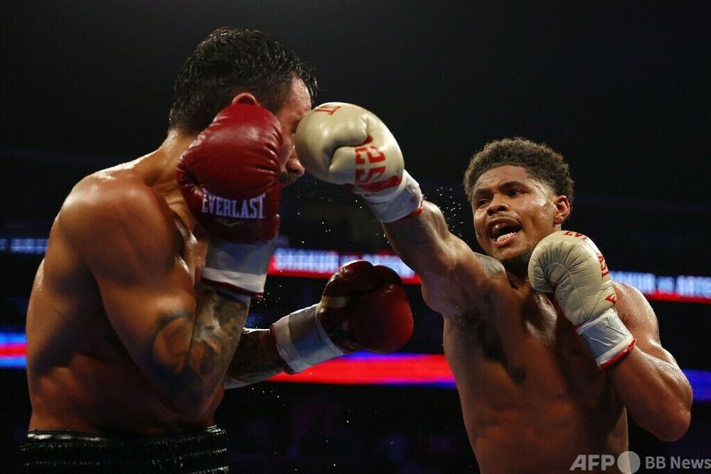 スティーブンソンが初防衛に成功 WBC世界ライト級 写真2枚 国際ニュース：AFPBB News