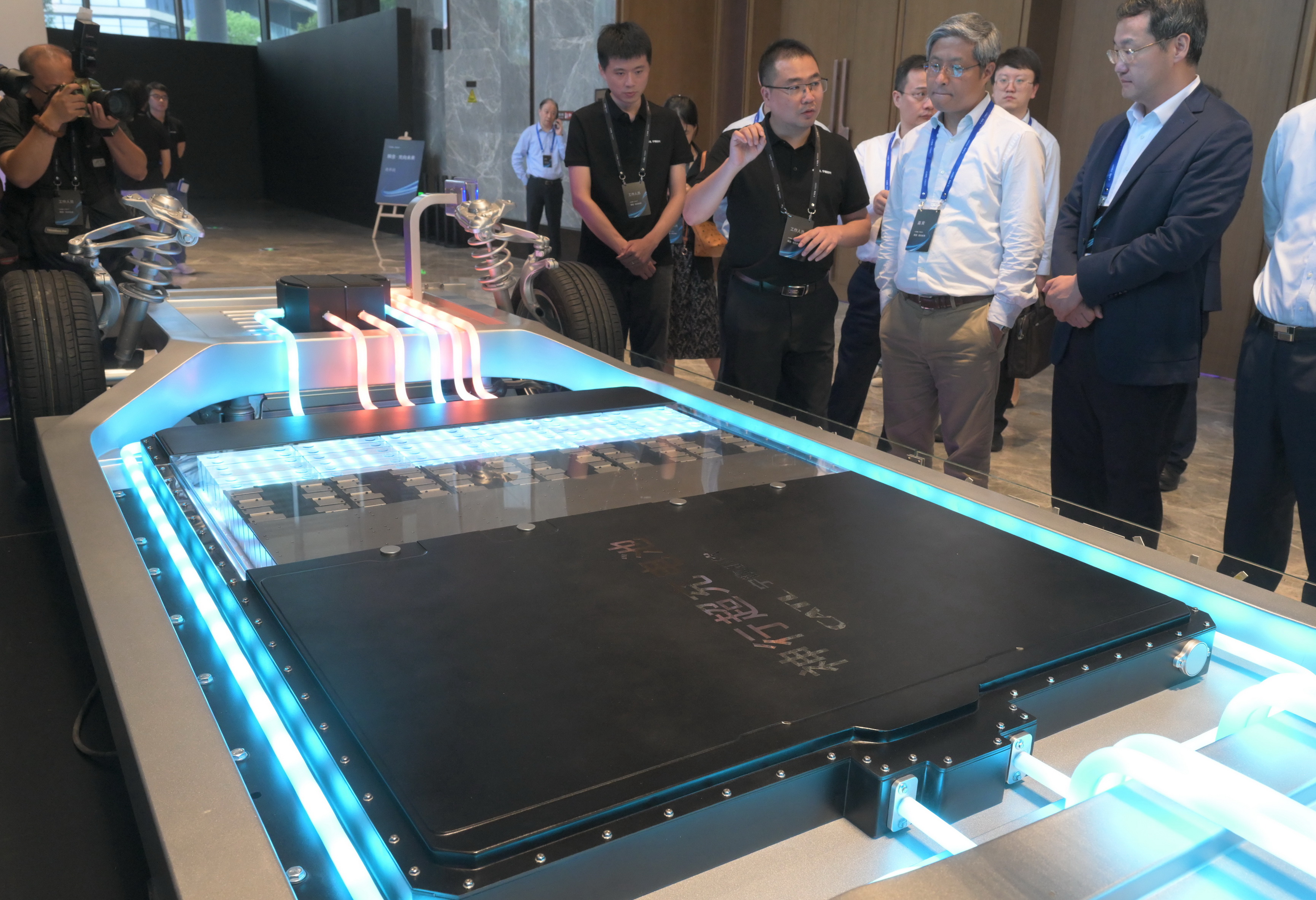 中国CATL、新型車載電池を発表 10分充電で400キロ走行 写真2枚 国際ニュース：AFPBB News