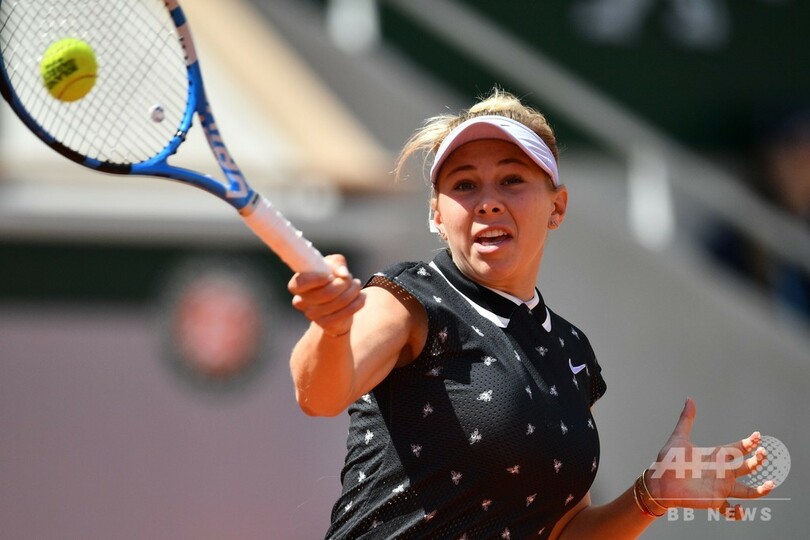 17歳アニシモバ、友達少ないプロの世界でスター選手に名乗り 写真1枚 国際ニュース：AFPBB News