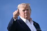 トランプ氏が示唆した国民への「配当」、財源に疑問符 日本の投資？